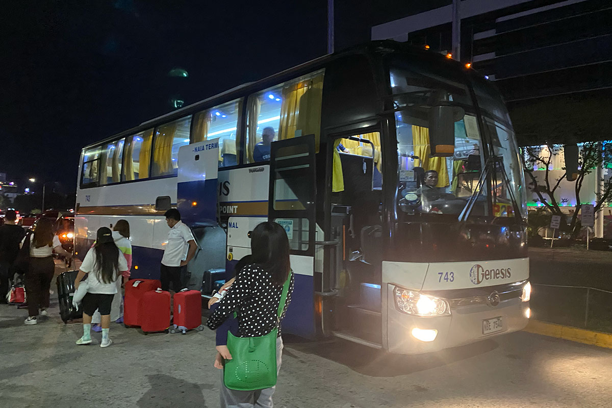 マニラ空港からクラークに行くならP2Pバスが便利！Genesis長距離バスの最新情報だか、ネットはない